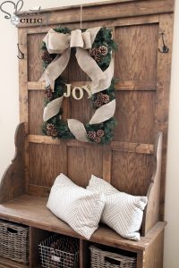DIY Rectangle Christmas Wreath - Shanty 2 Chic