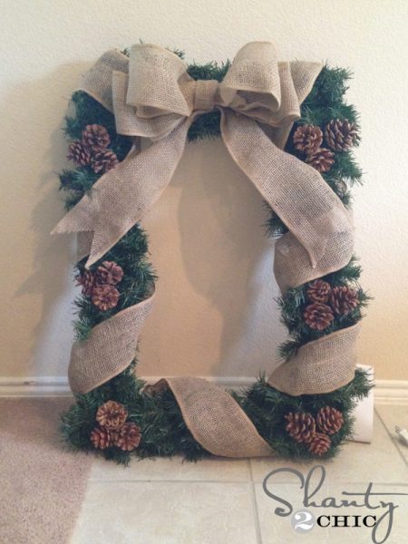DIY Rectangle Christmas Wreath - Shanty 2 Chic