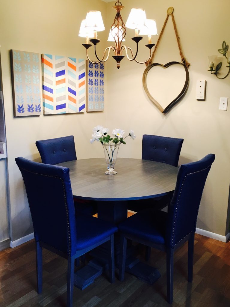 Open Concept round table - Shanty 2 Chic