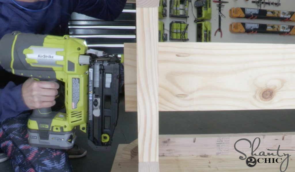 DIY Pew Bench Farmhouse Table - Free Plans & Video Tutorial