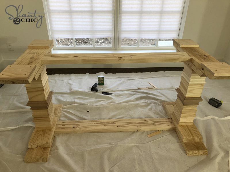 DIY Farmhouse Pedestal Table - Free Plans & Video Tutorial