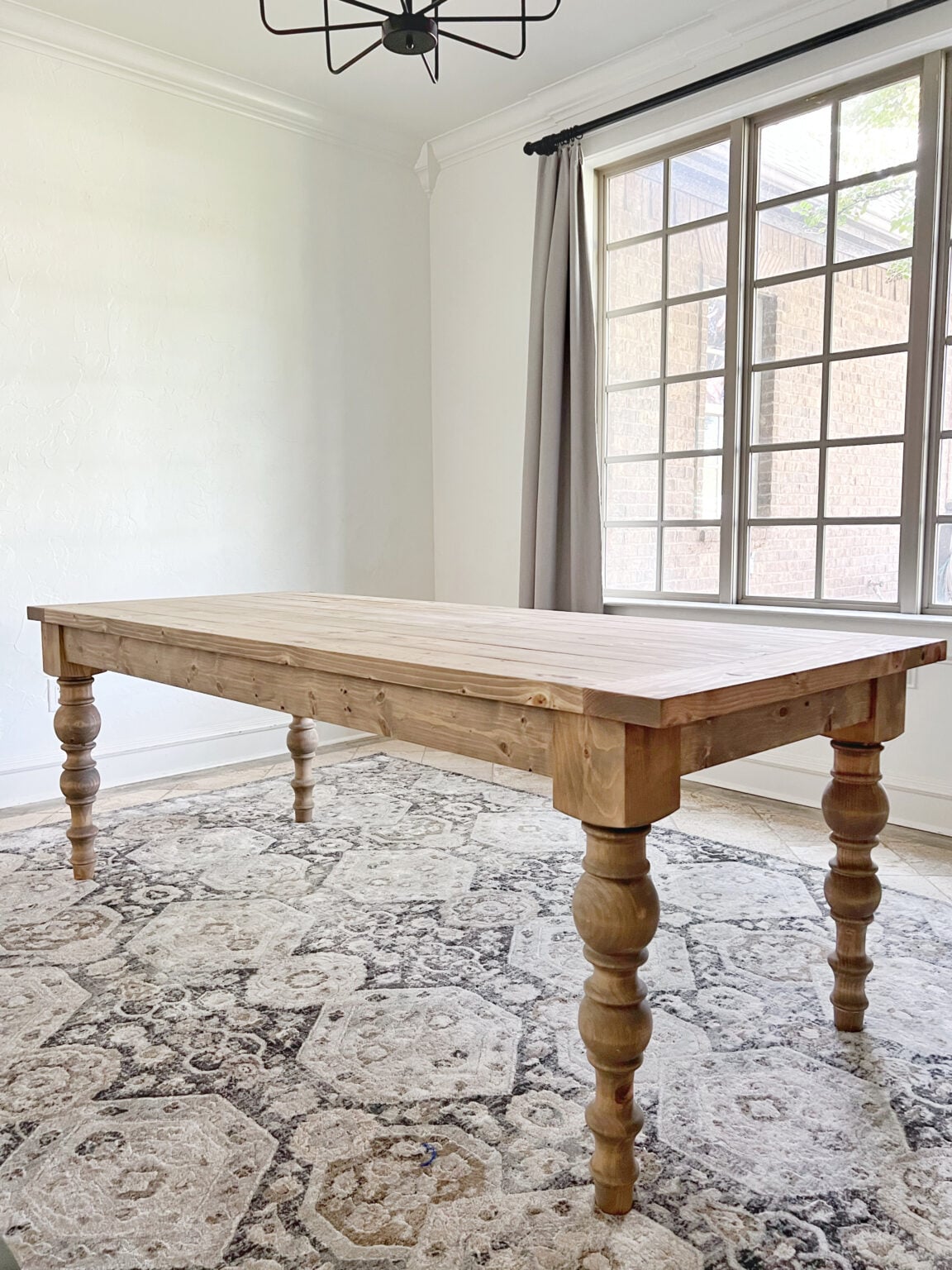 25+ Free DIY Dining Table Plans (Farmhouse, Modern, Round & More ...