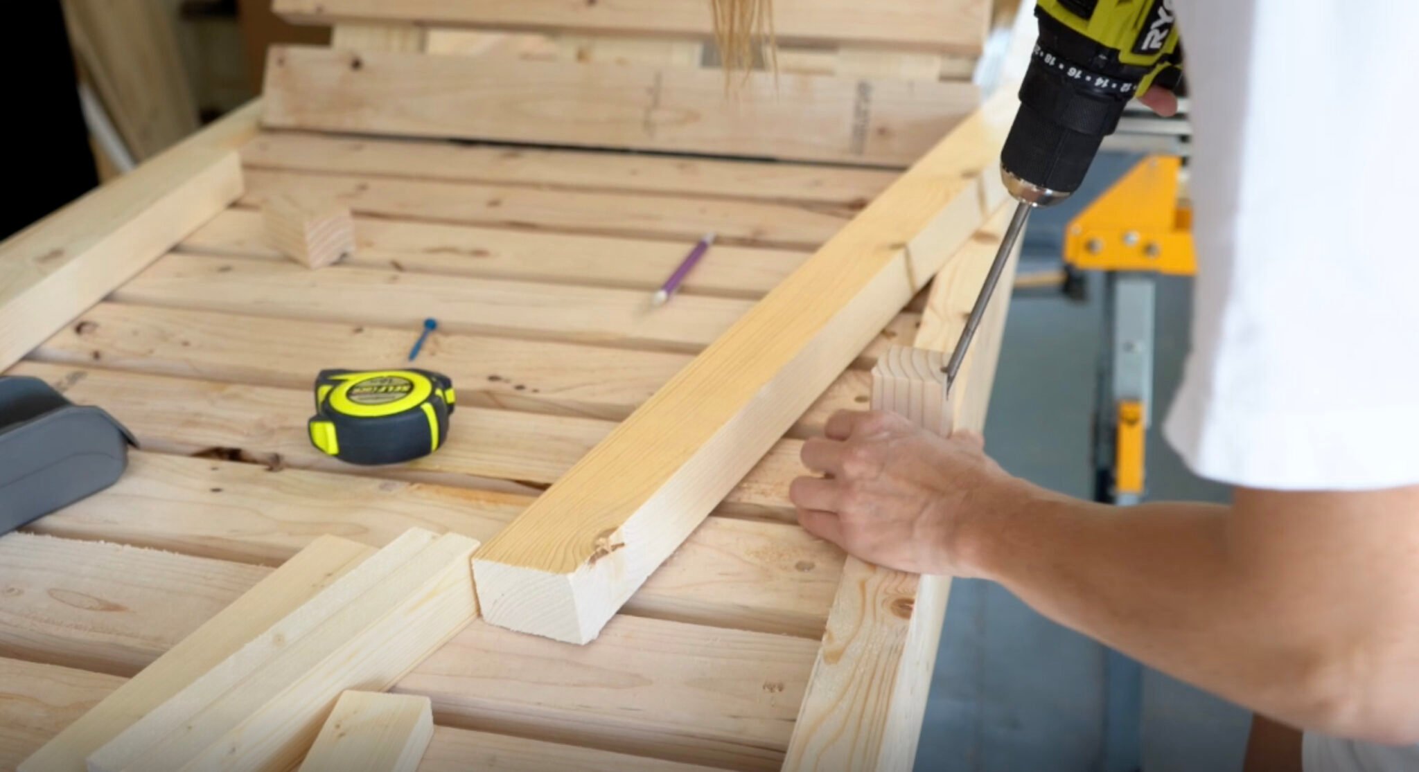 How to Build an Outdoor Lounge Chair - Shanty 2 Chic