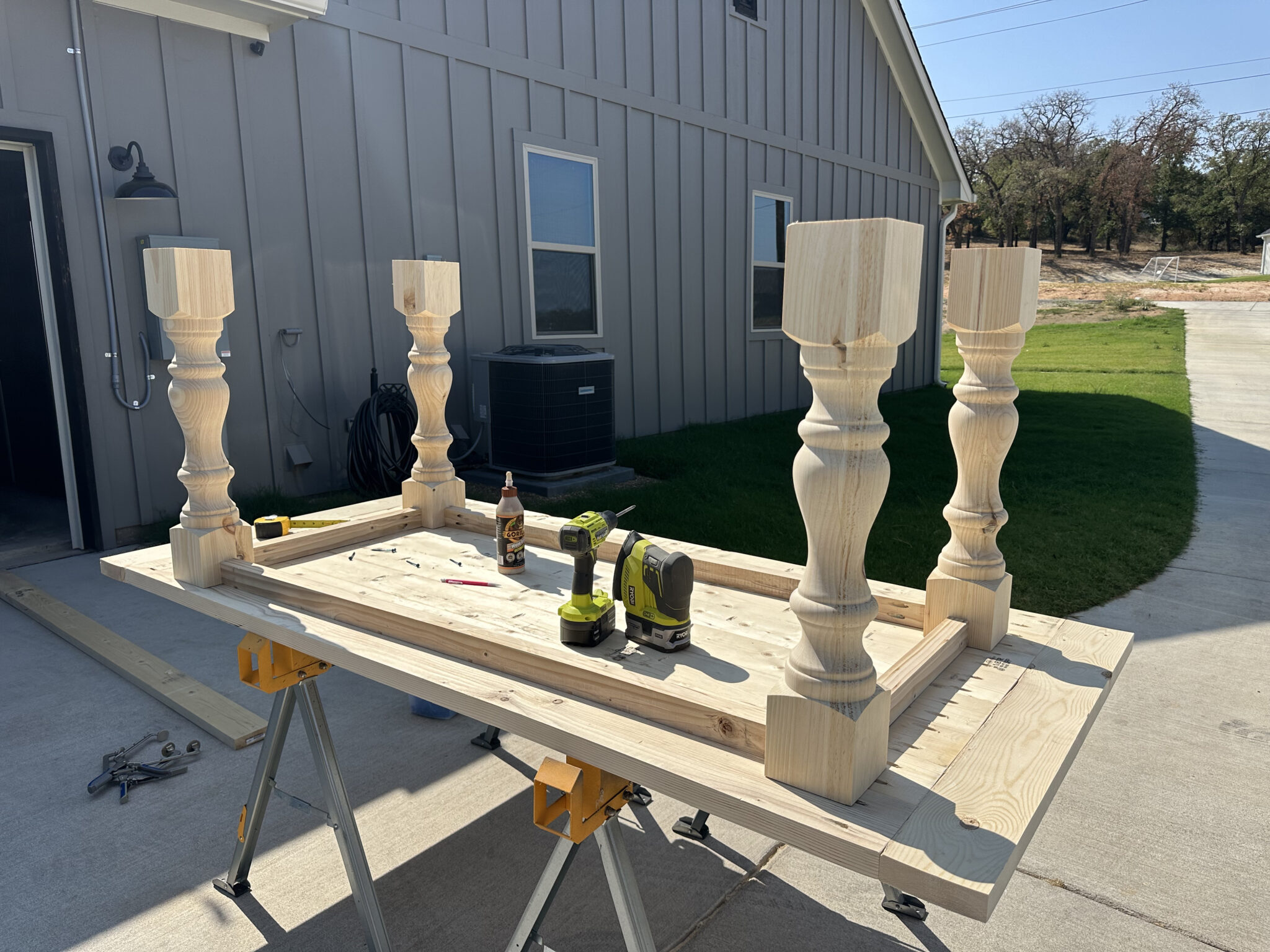 How to Build a Dining Table: Free DIY Woodworking Plans - Shanty 2 Chic