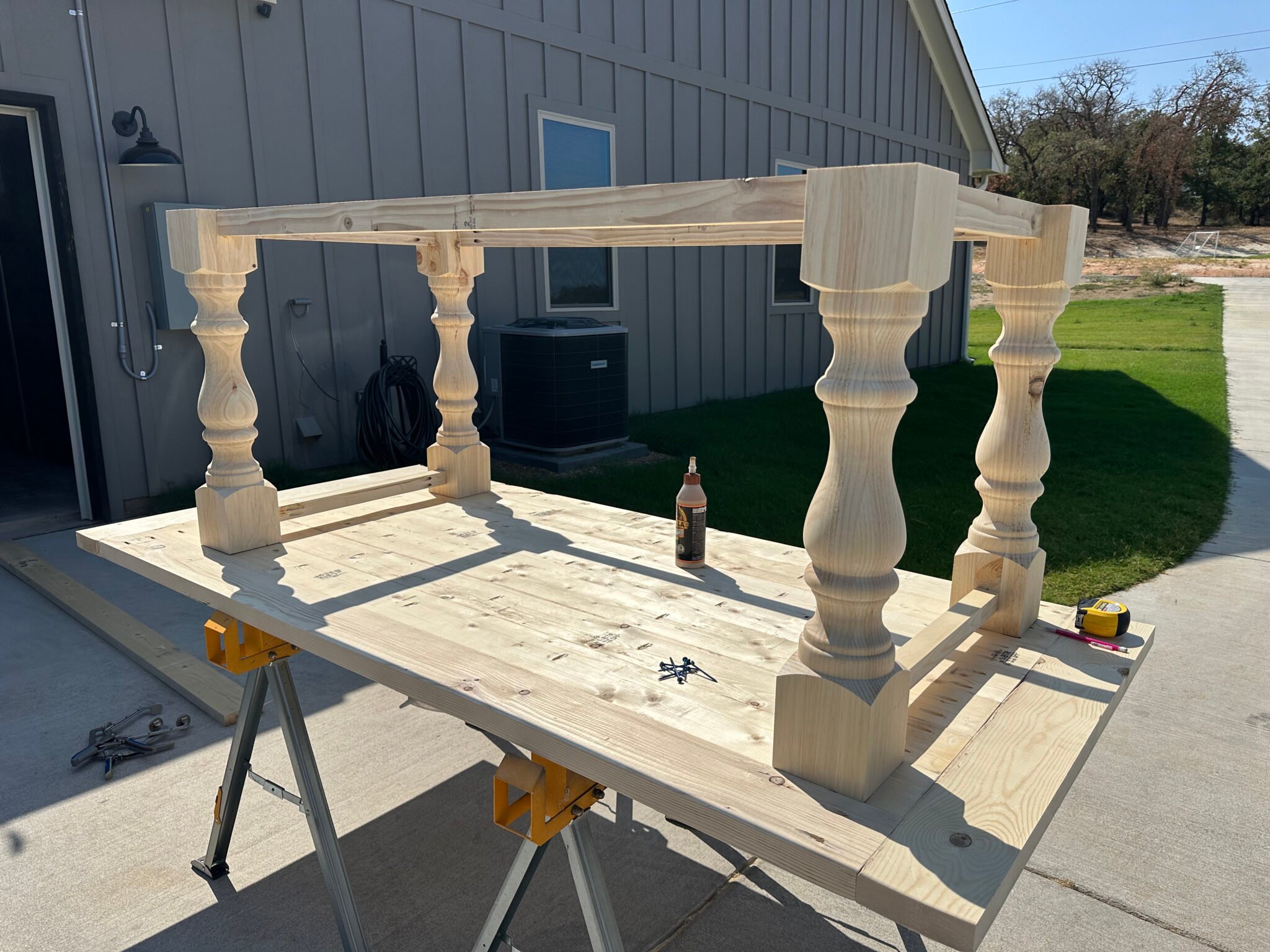 How to Build a Dining Table: Free DIY Woodworking Plans - Shanty 2 Chic