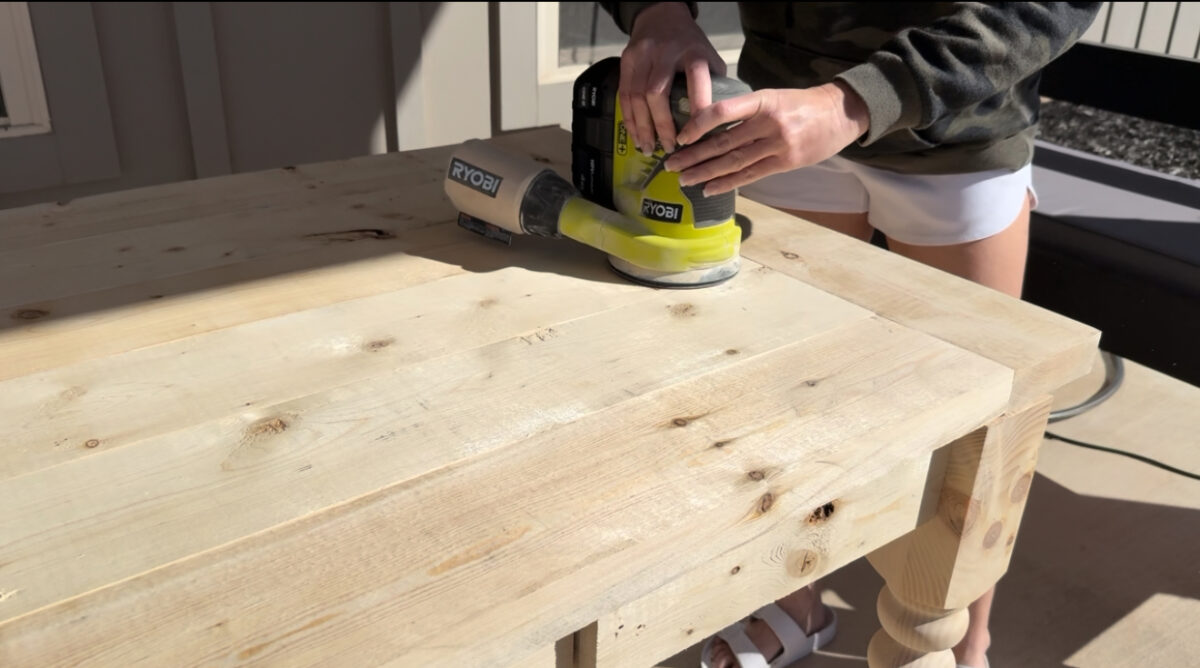 DIY Farmhouse Desk with Drawer - Free DIY Desk Plans, Video & Diagrams ...